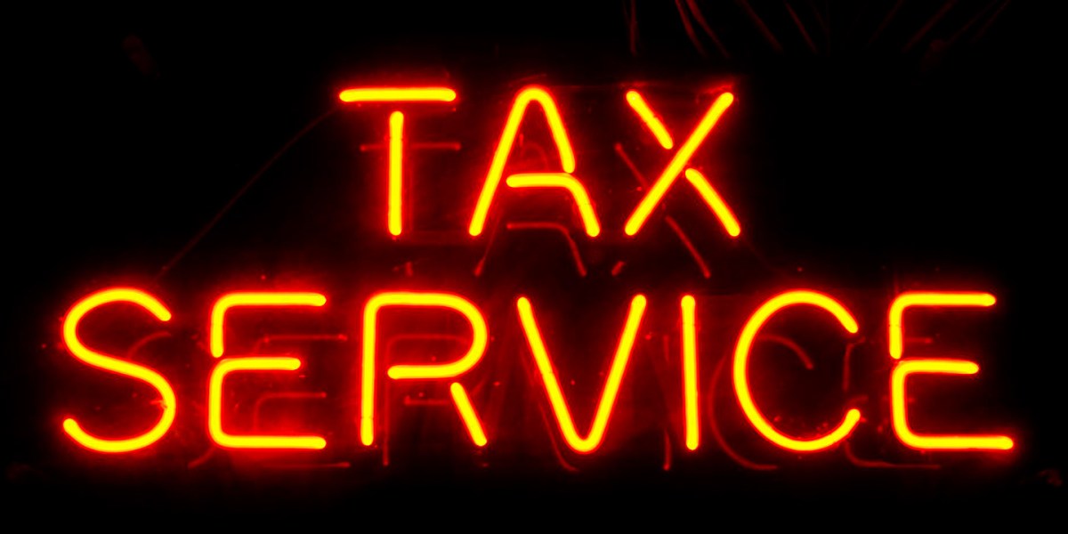 Former Tax Lobbyists Are Writing the Rules on Tax Dodging