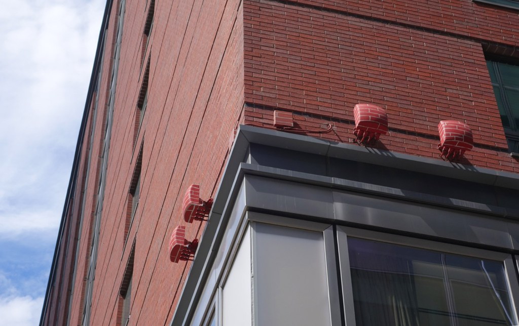 A Walking Tour of New York’s Massive Surveillance Network - The Intercept