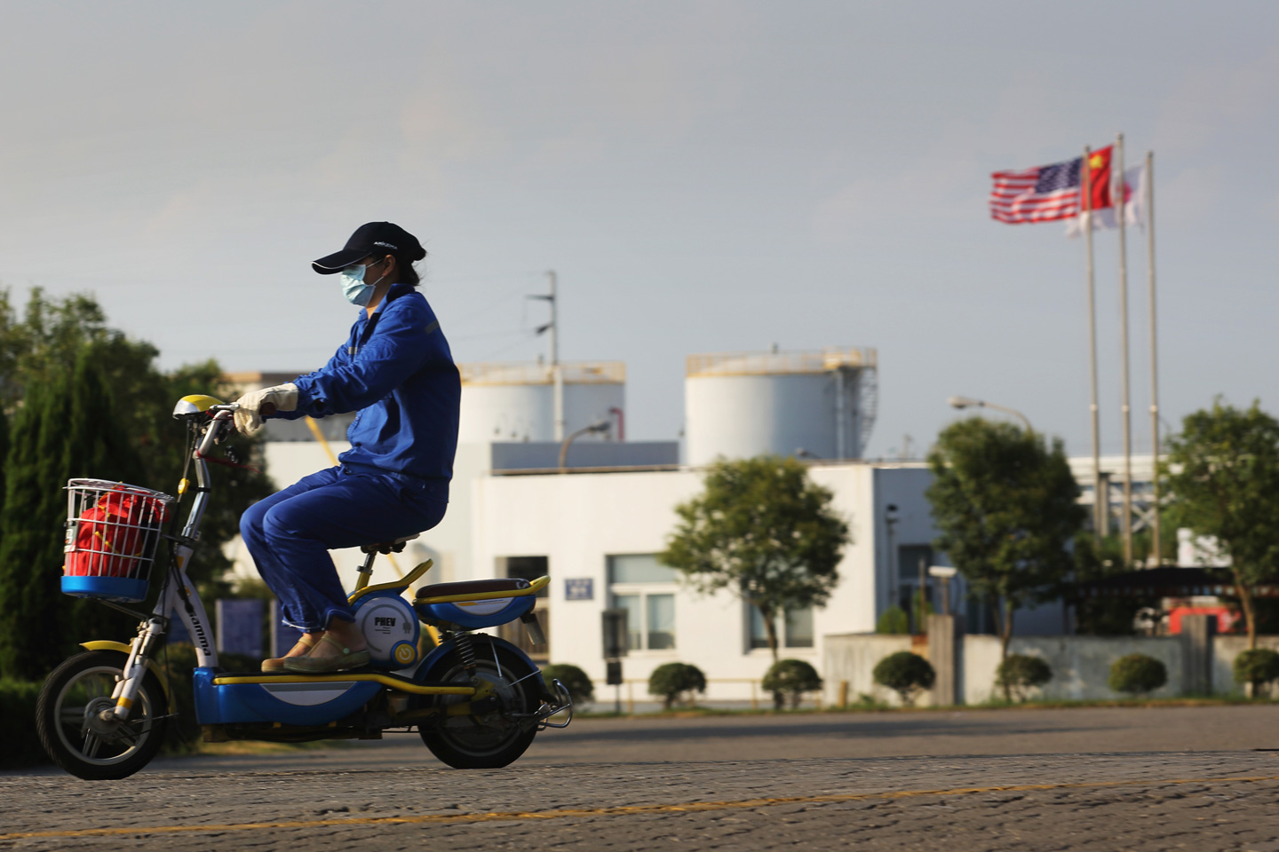The Teflon Toxin Goes to China - The Intercept