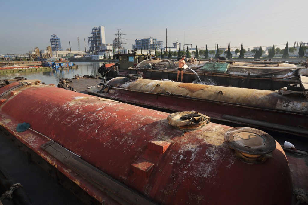 The Teflon Toxin Goes to China - The Intercept