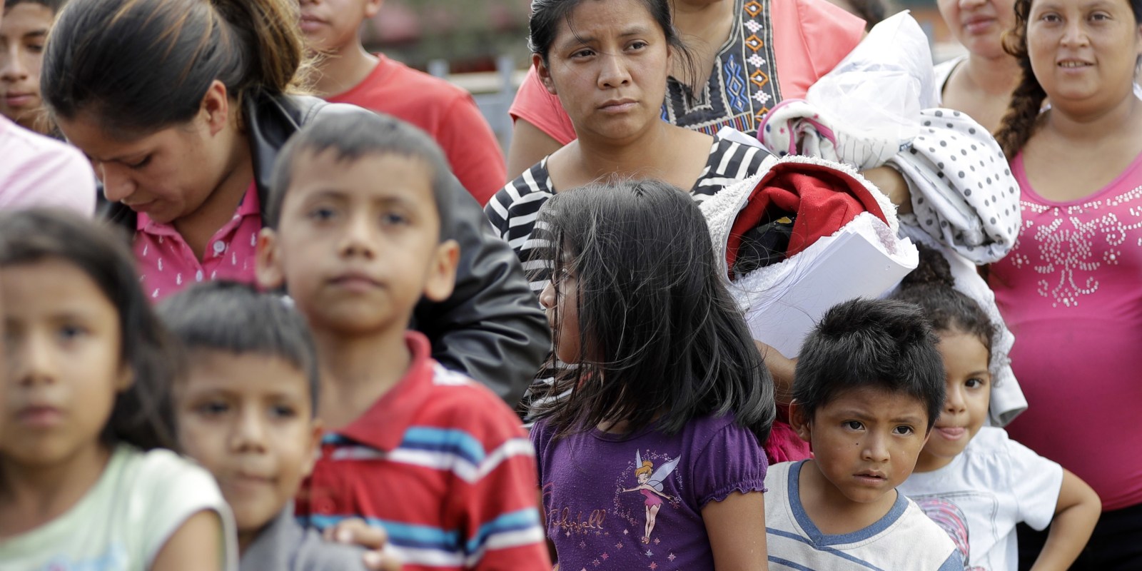 A Confrontation at the Border as Immigrant Parents Begin Search for ...