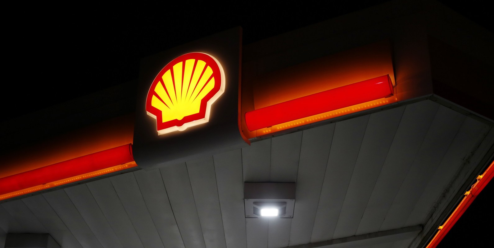 Shell Executive Boasts About Influencing the Paris Agreement