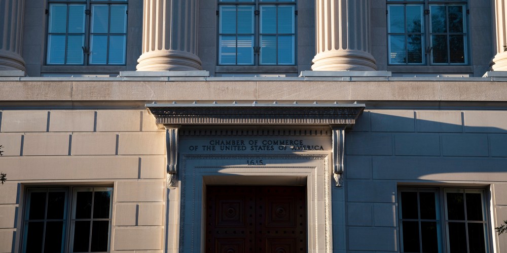 House Republicans Plan to Investigate Chamber of Commerce if They Take ...