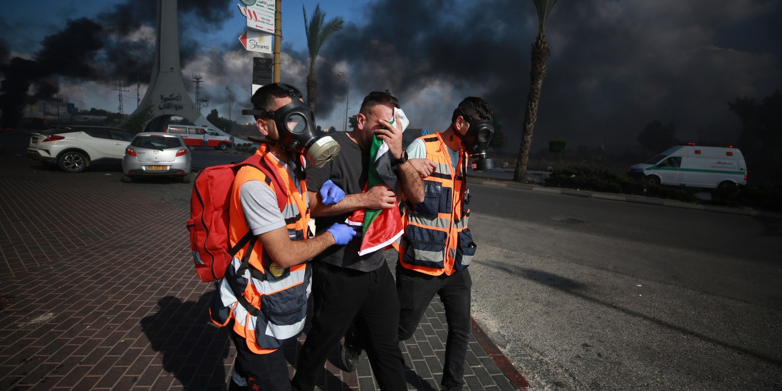 Israeli Settlers Take Advantage of Gaza Chaos to Attack Palestinians in ...
