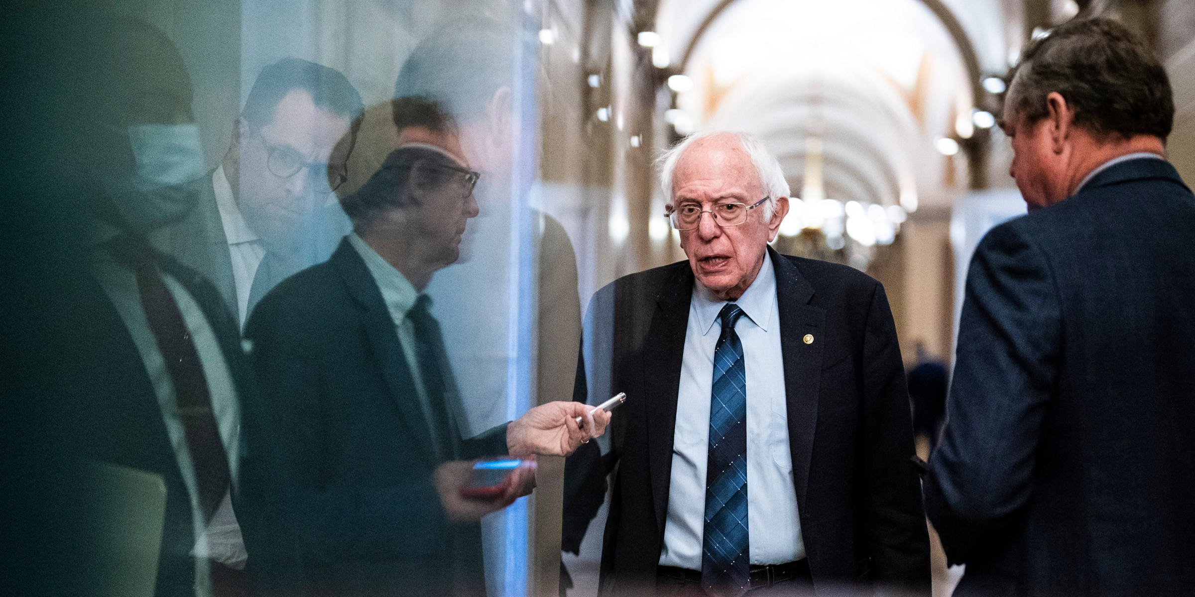 300 Bernie Sanders DNC Delegates Push for Gaza Ceasefire Call