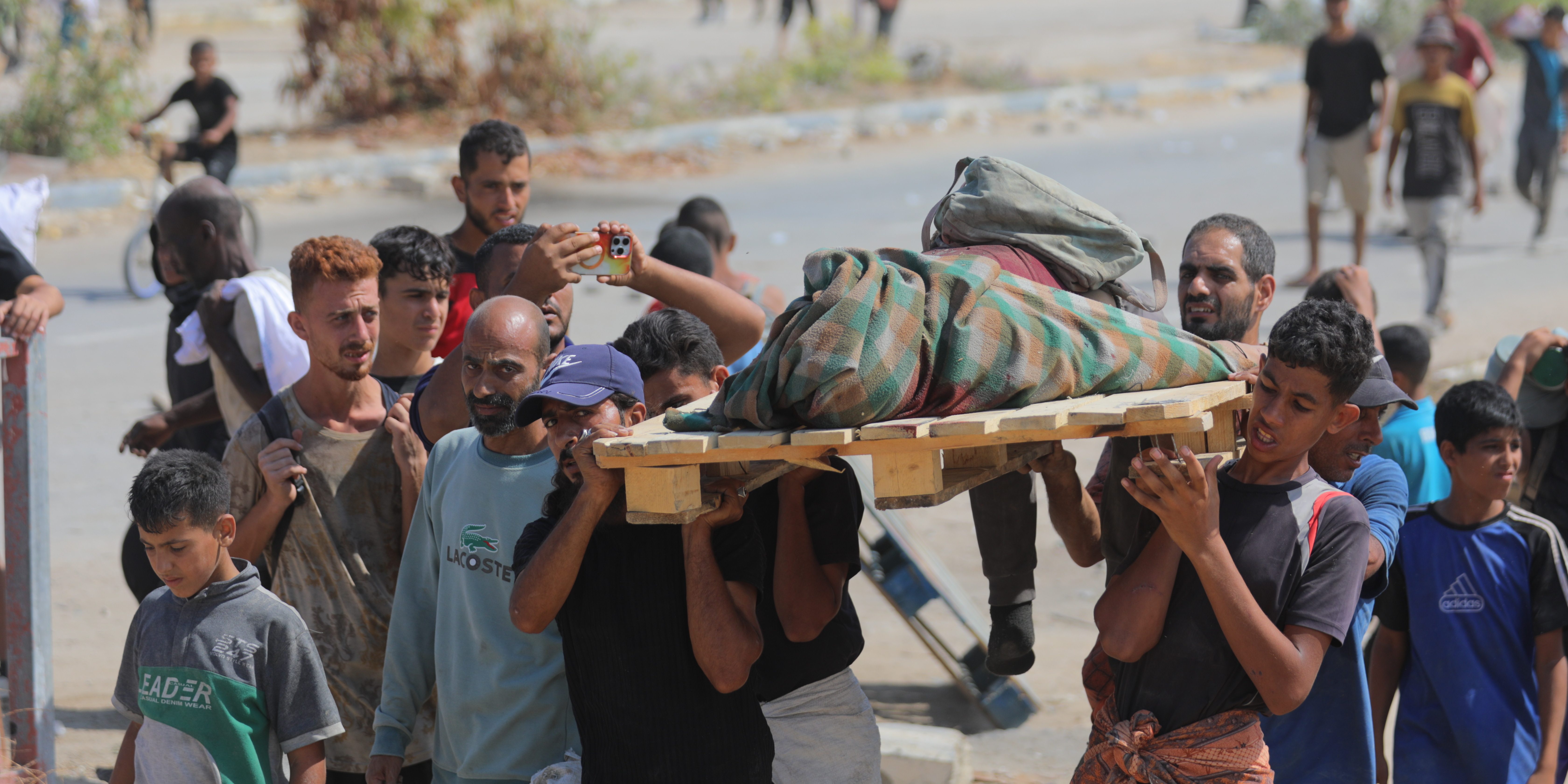 Rep: Gaza Aid Security Hired “Islamophobic Hate Group” Members